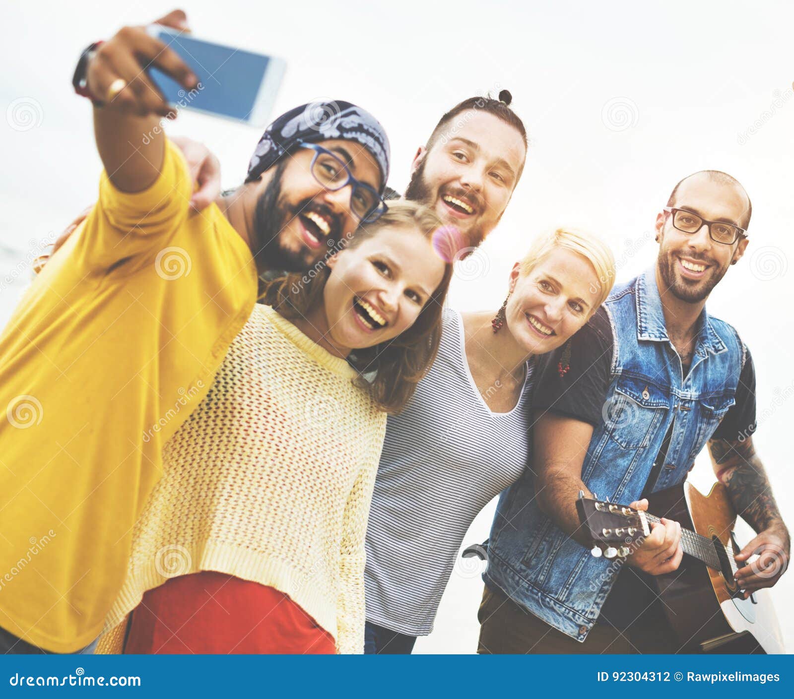 Groep Die Mensen Beeldenconcept Nemen Stock Foto - Image of sprong ...