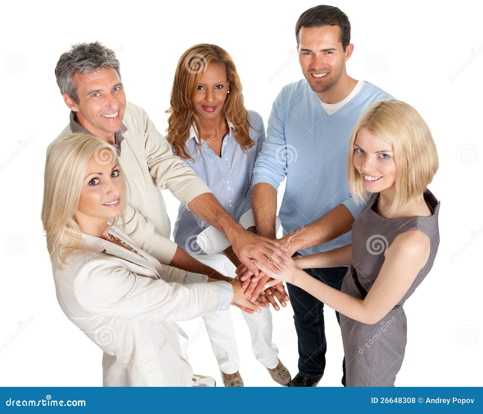 Groep Die Mensen Hun Handen Samen Stapelt Stock Foto - Image of ...