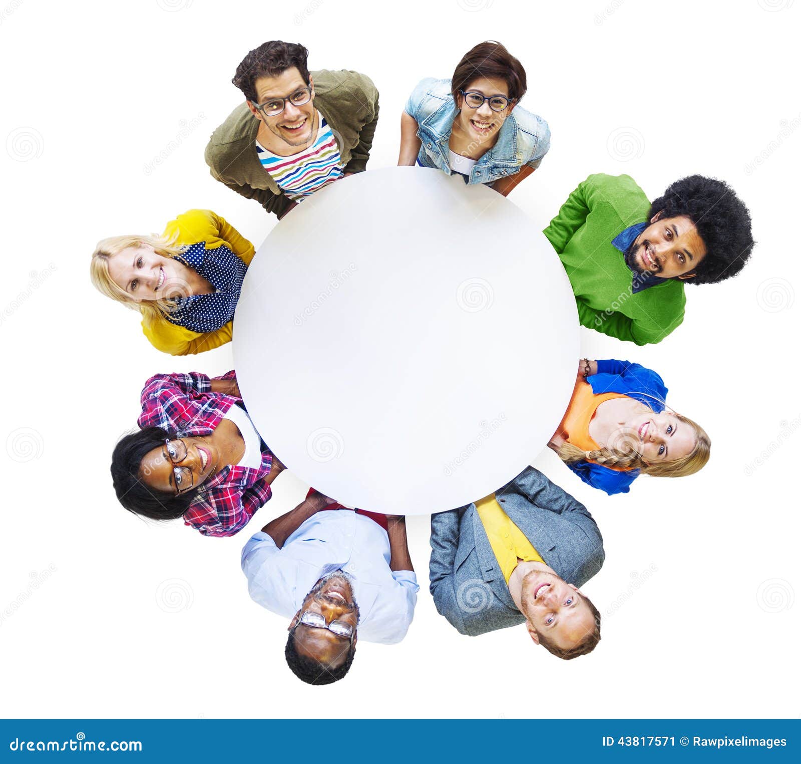 Groep Diverse Mensen Die Een Witte Cirkel Dragen Stock Afbeelding ...