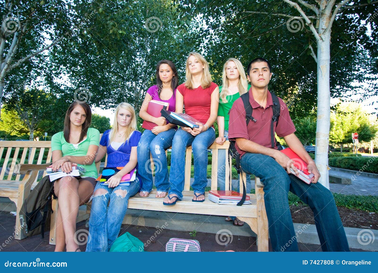 Groep Studenten stock foto. Image of kind, gevouwen, etnisch - 7427808