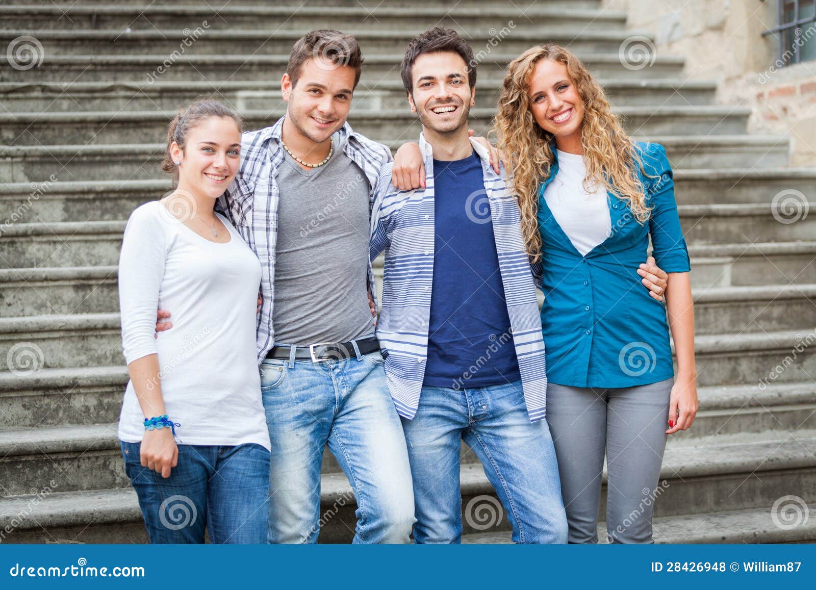 Groep Vrienden stock foto. Image of aantrekkelijk, blij - 28426948