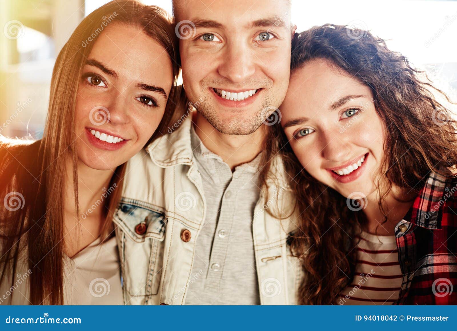 Groepsportret Van Beste Vrienden Stock Foto - Image of vrienden ...