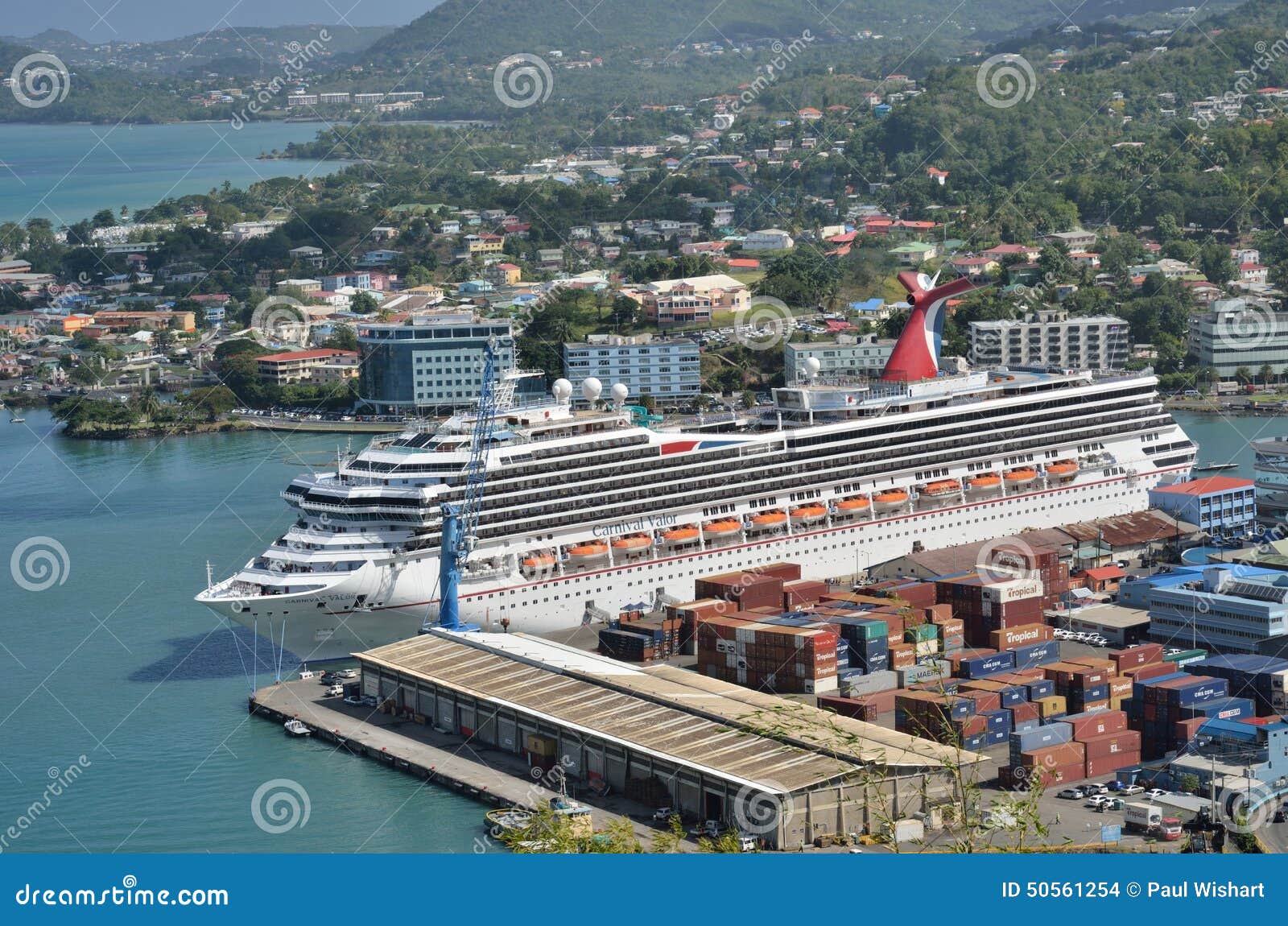 Groot Cruiseschip in Haven Van Castries St Lucia Redactionele Stock ...