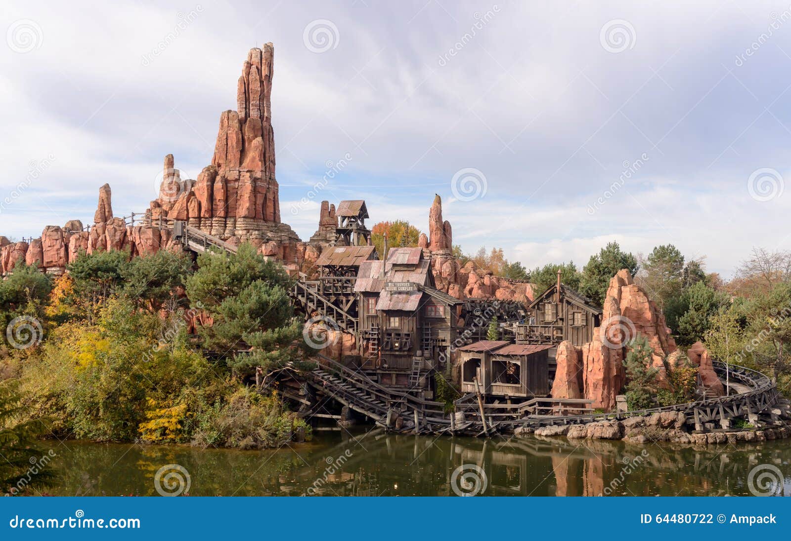 Groot De Grensland Van De Donderberg Redactionele Fotografie - Image of ...