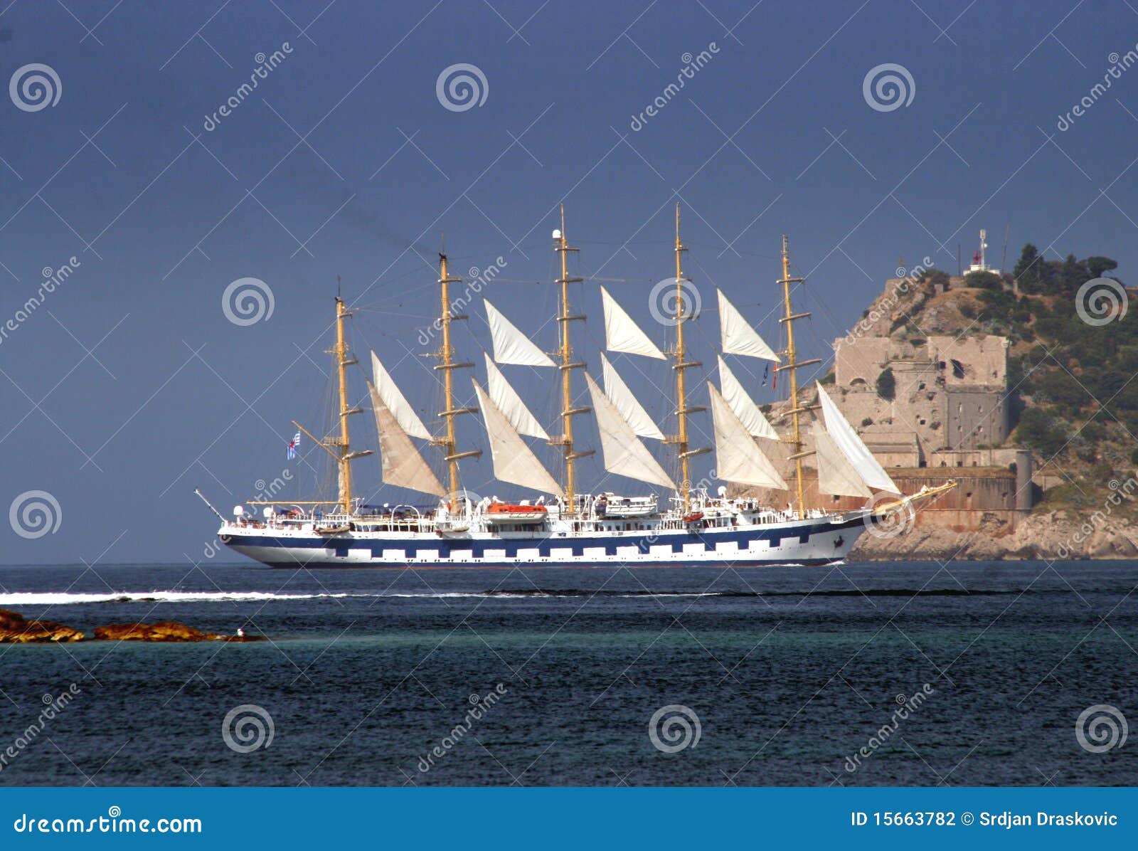 Groot zeilschip stock foto. Image of schors, marine, vervoer - 15663782