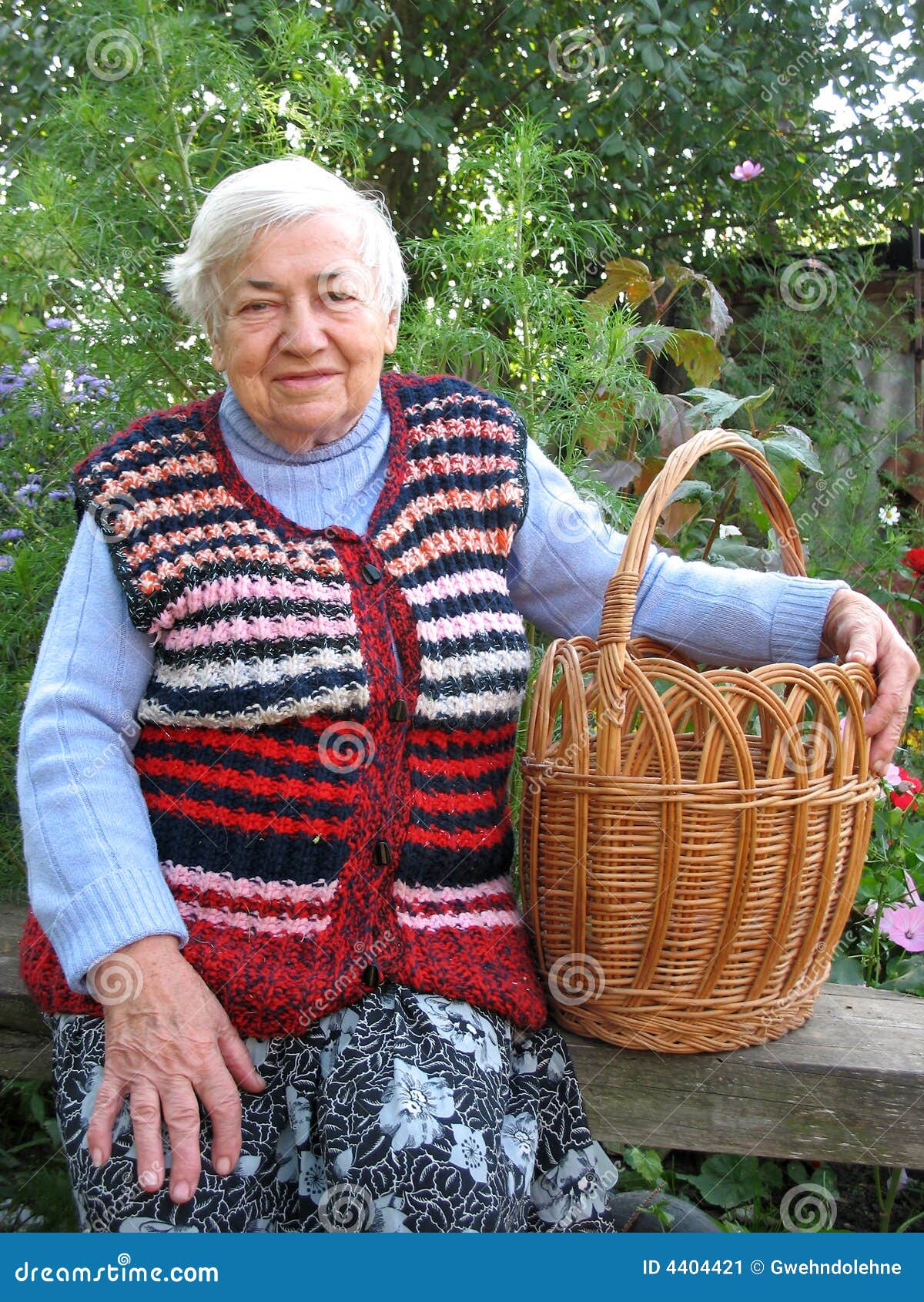 Grootmoeder Met Mand Picture. Image: 4404421