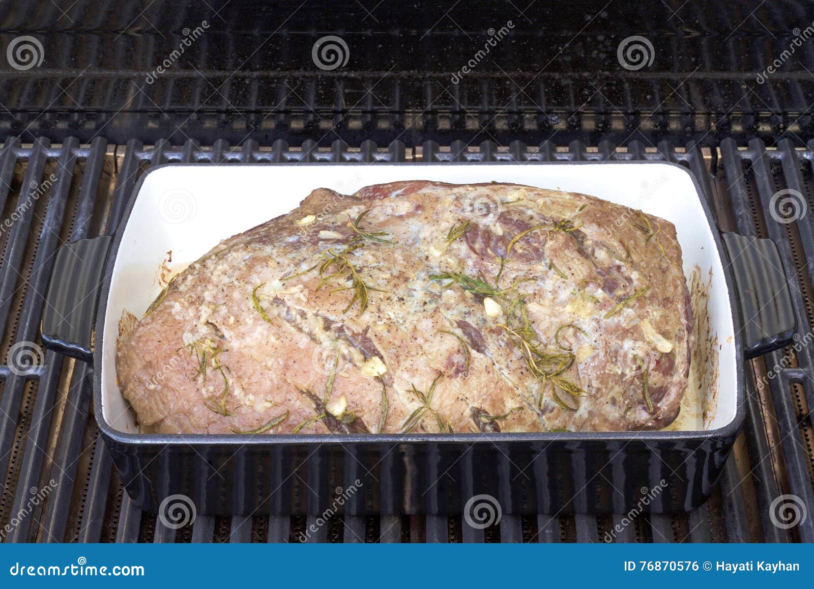 Groppa O Groppa-arrosto Del Manzo Sulla Griglia Fotografia Stock ...