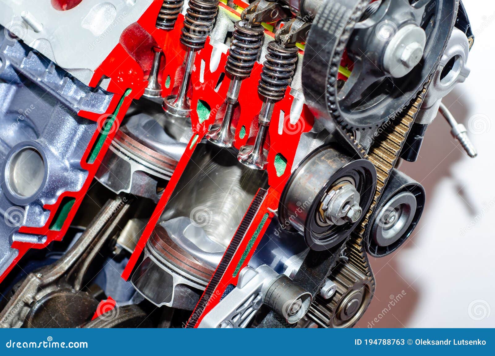 Gros Plan De Coupe Transversale De Piston Et Cylindre De Moteur Image ...