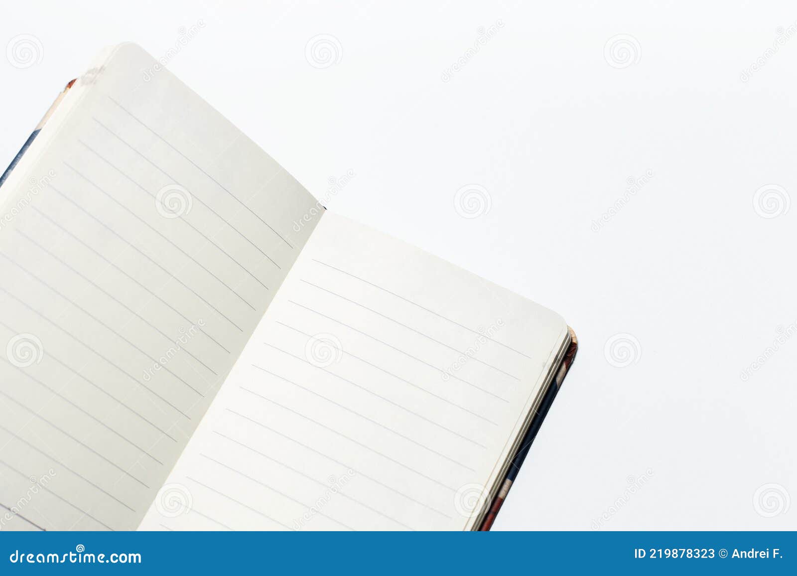 Gros Plan Du Bloc-notes Ouvert Isolé Sur Fond Blanc. Image stock ...