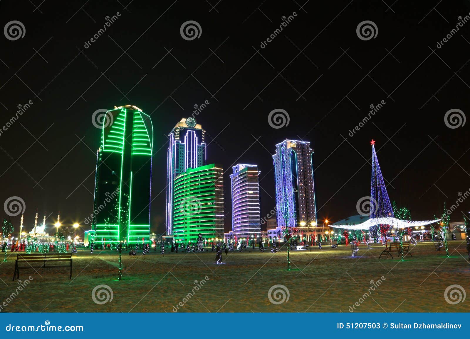 Grosny-Stadt redaktionelles stockfoto. Bild von tschetschenen - 51207503