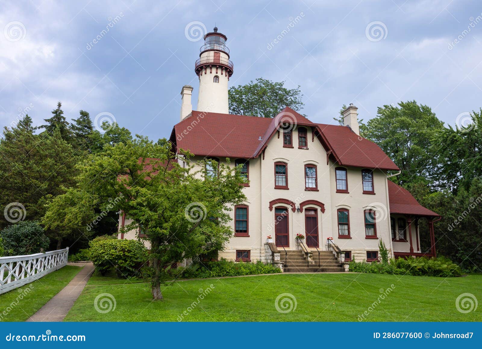 Grosse Point Lighthouse Along Lake Michigan Stock Photo - Image of ...