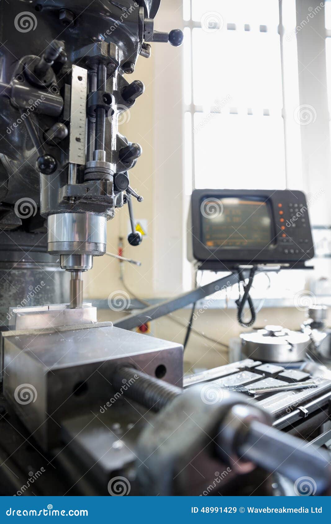 Grote Boor Met Zware Machines Stock Afbeelding - Image of industrie ...