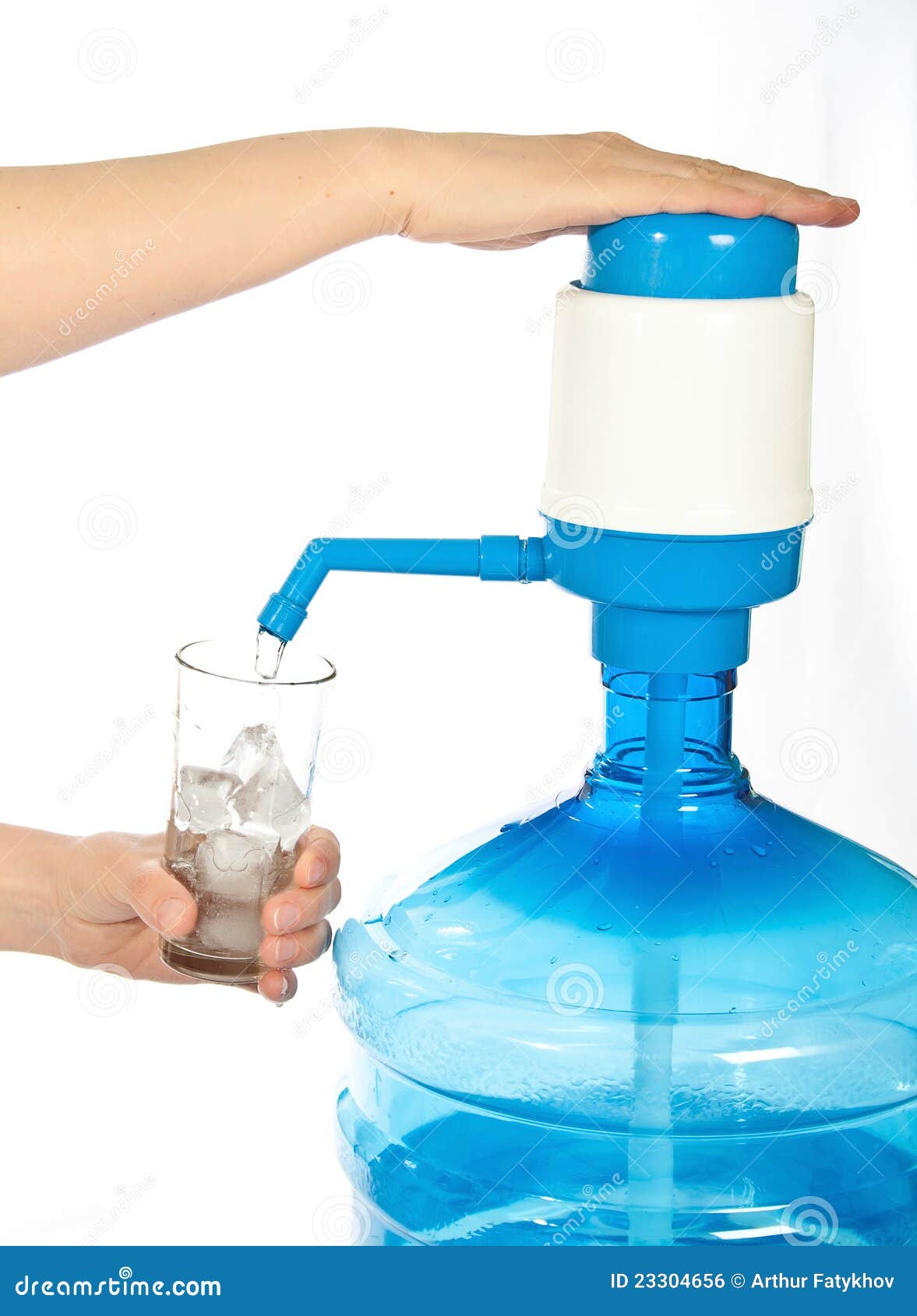 Grote Fles Schoon Drinkwater. Stock Foto - Image of gebotteld, koude ...