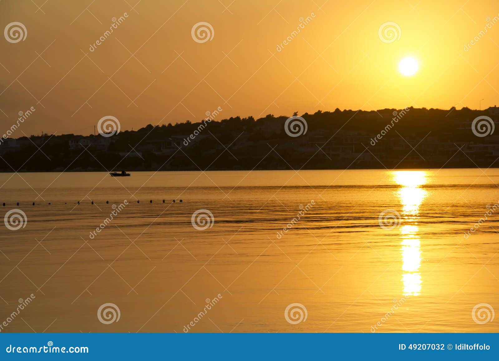 Grote zonsopgang stock foto. Image of zonlicht, mist - 49207032