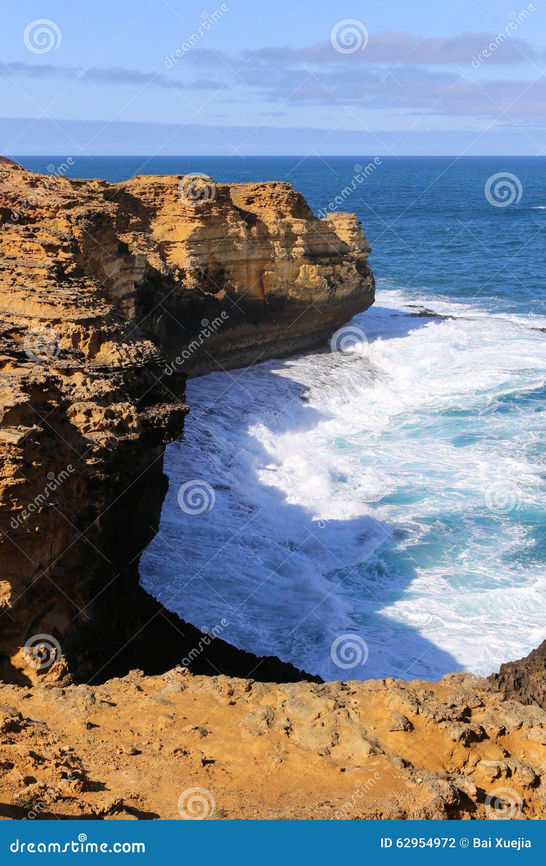 The grotto in australia stock photo. Image of horizon - 62954972