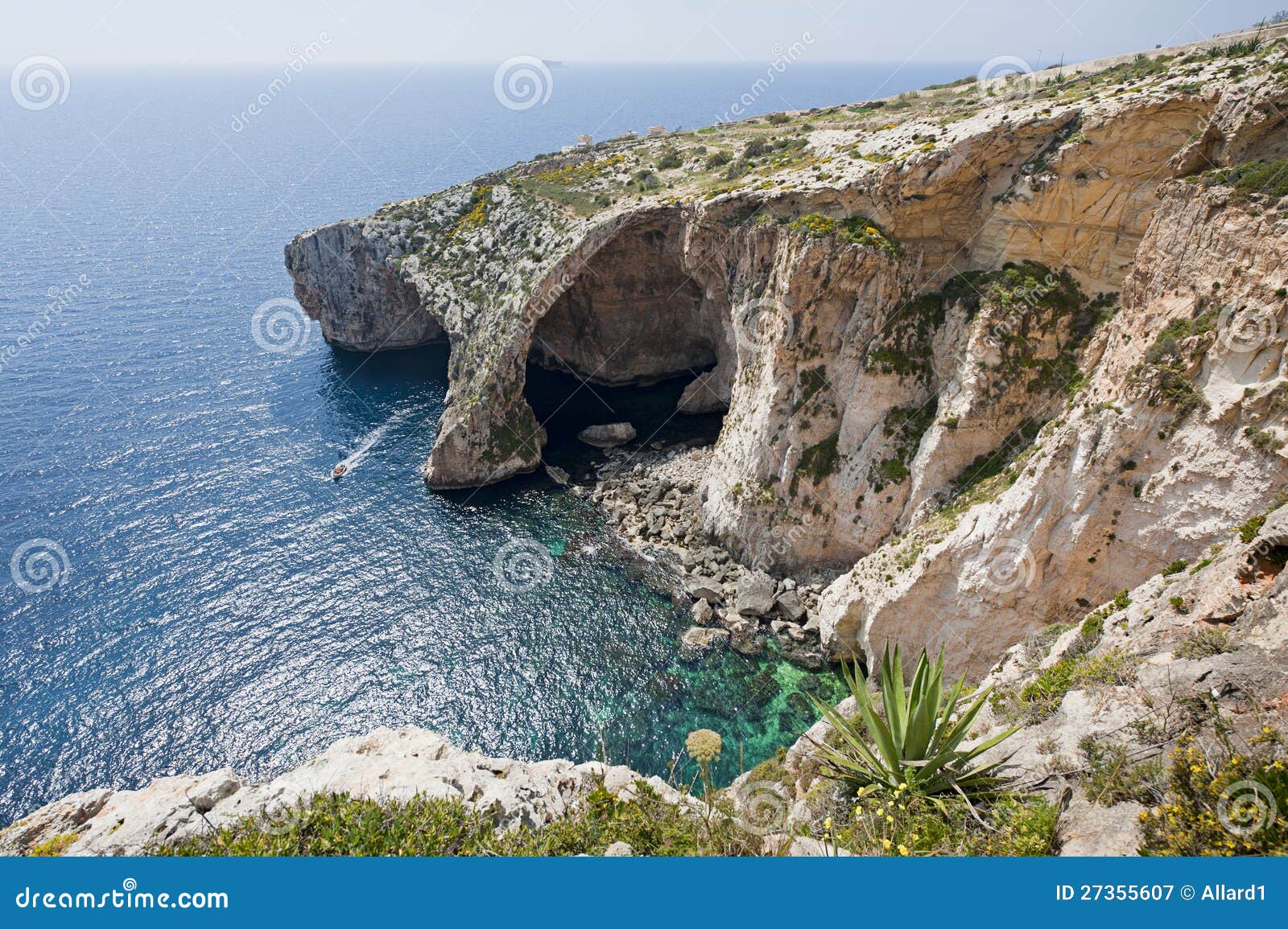 Grotto azul Malta imagem de stock. Imagem de malta, naughty - 27355607