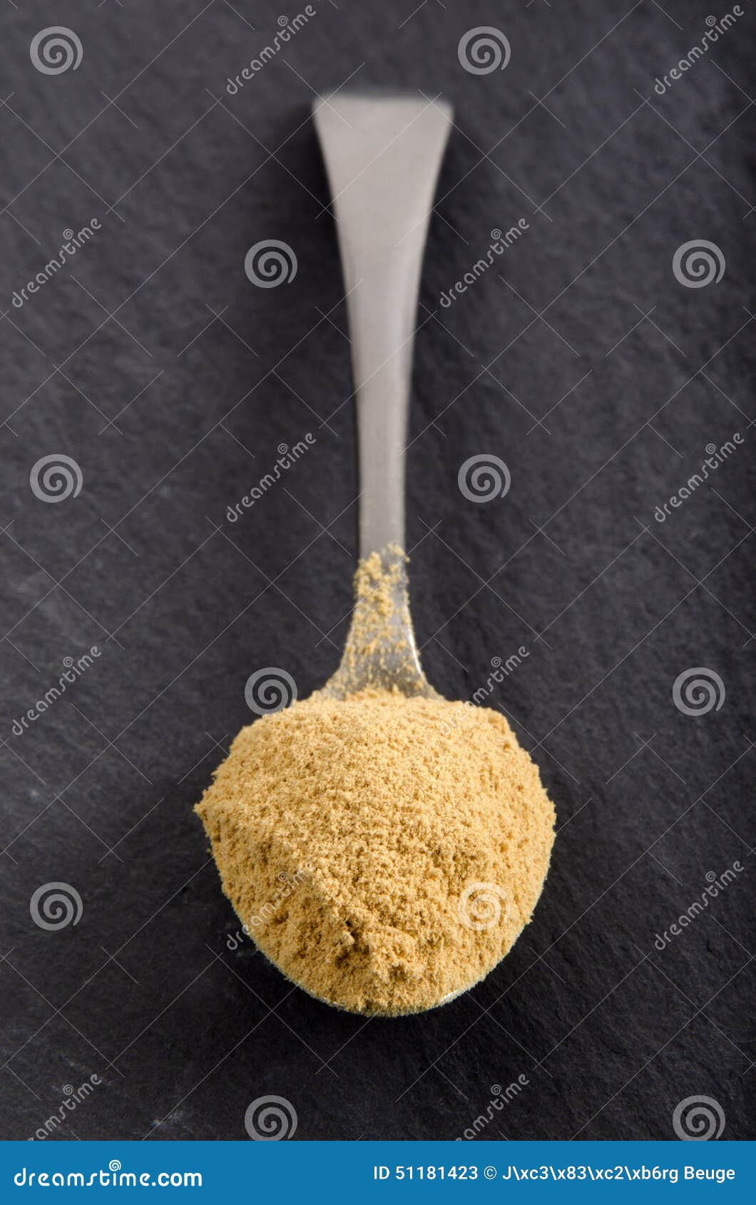 Ground Ginger Powder on a Spoon Stock Image - Image of cuisine, slate ...