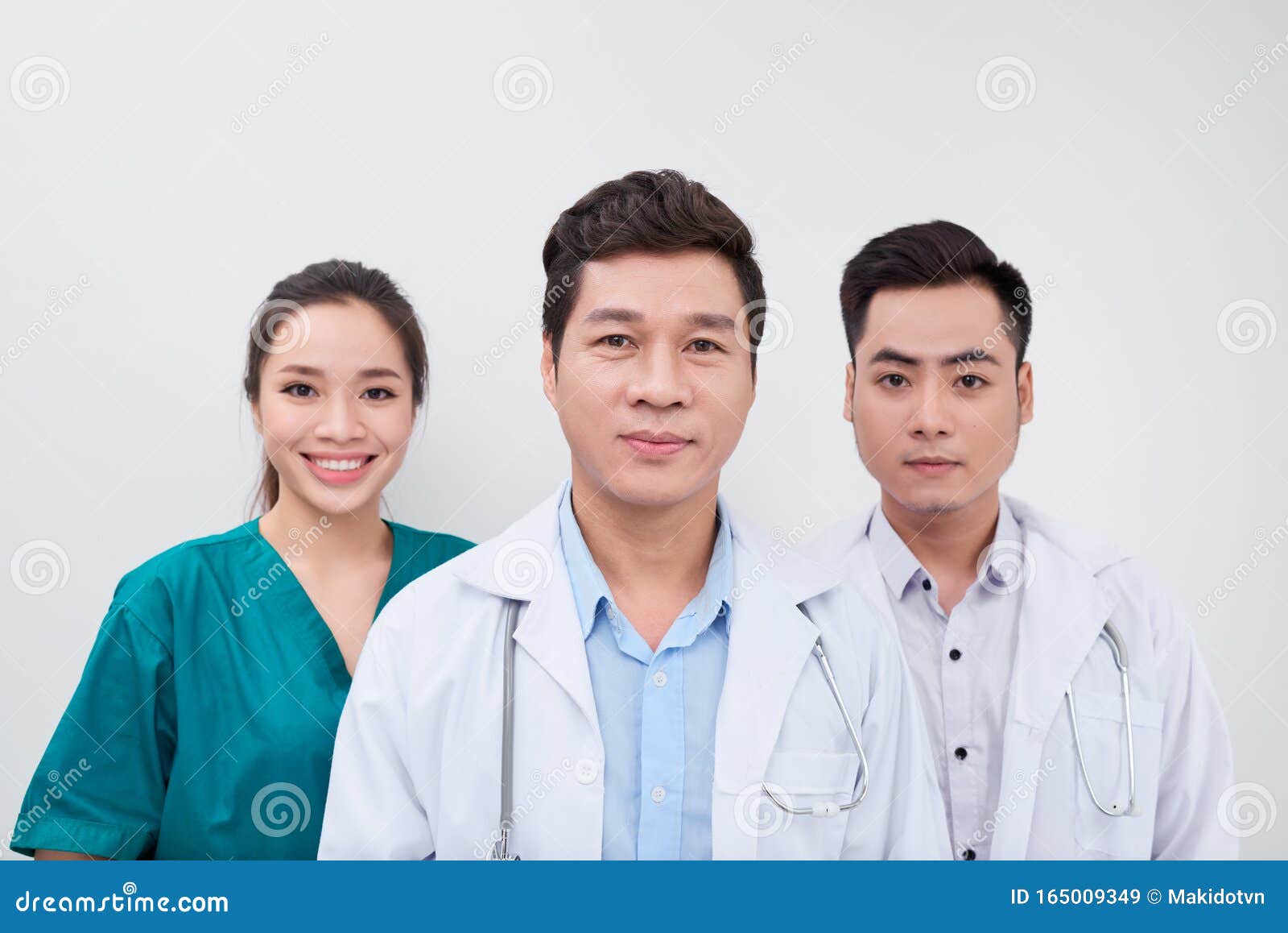 Group of Asian Medical Workers Doctors and Nurse Smiling at Camera ...