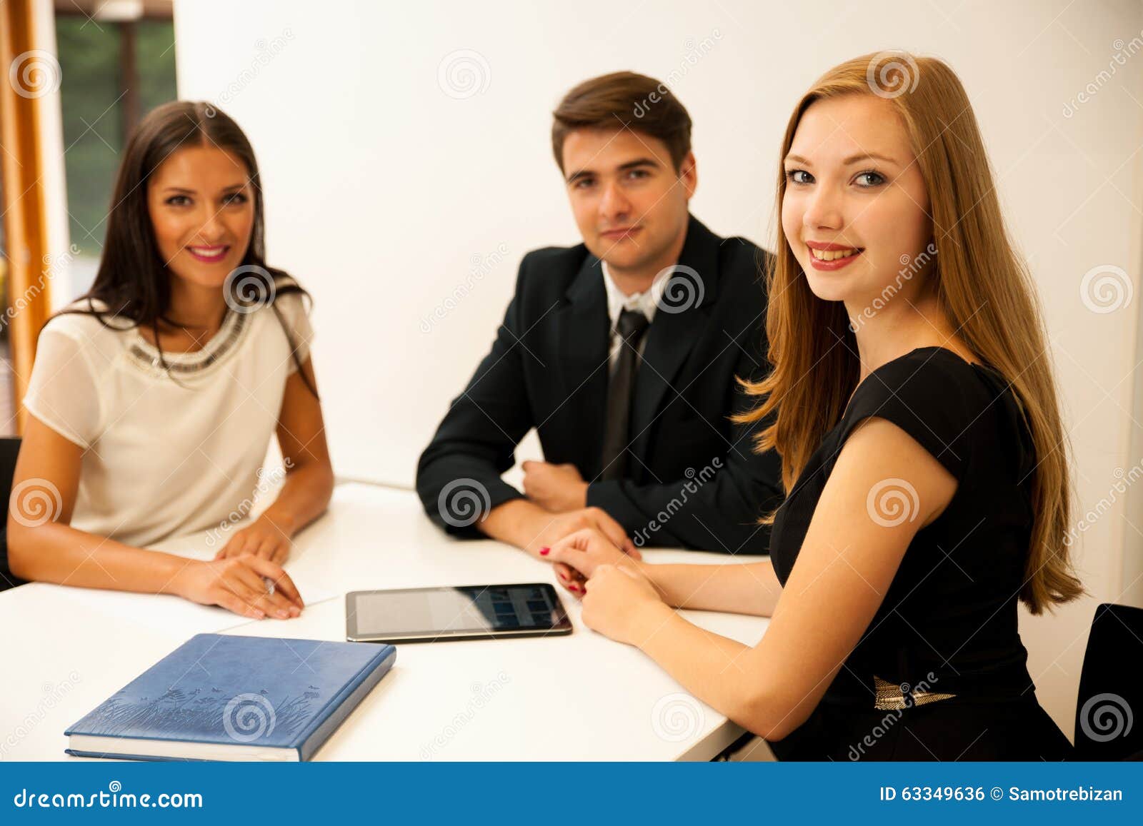 Group of Business People Searching for Solution with Brainstorming ...