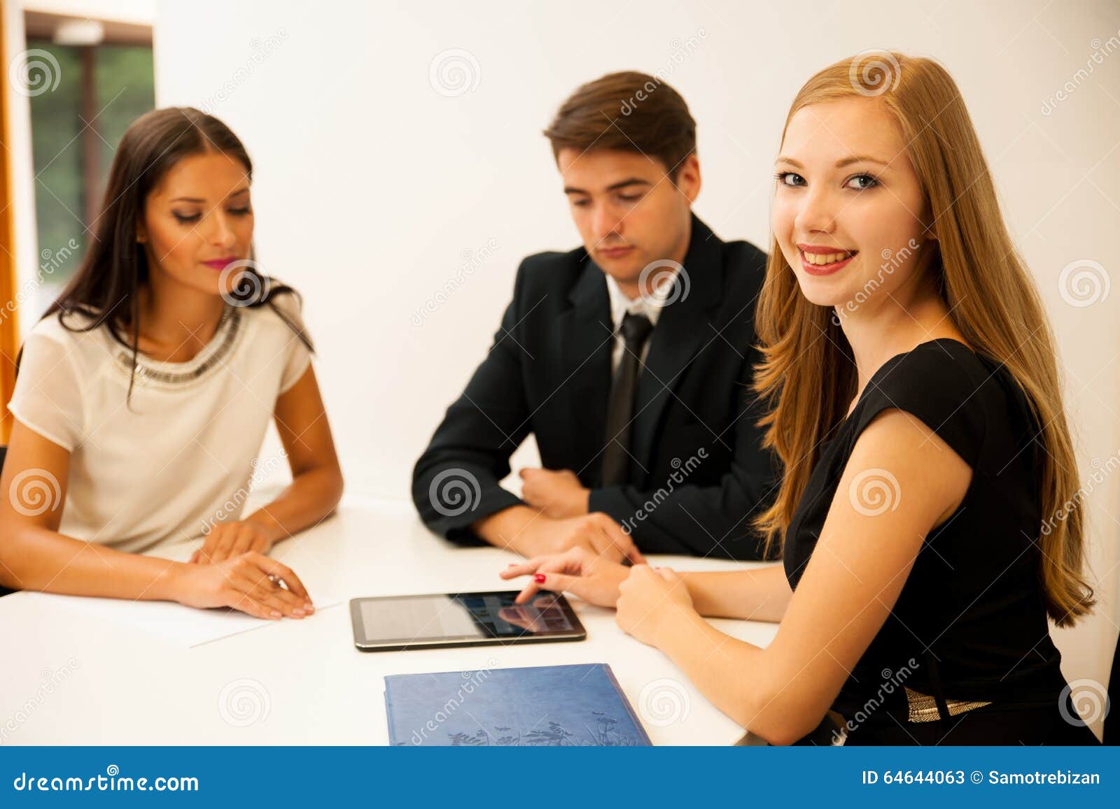 Group of Business People Searching for Solution with Brainstorming ...