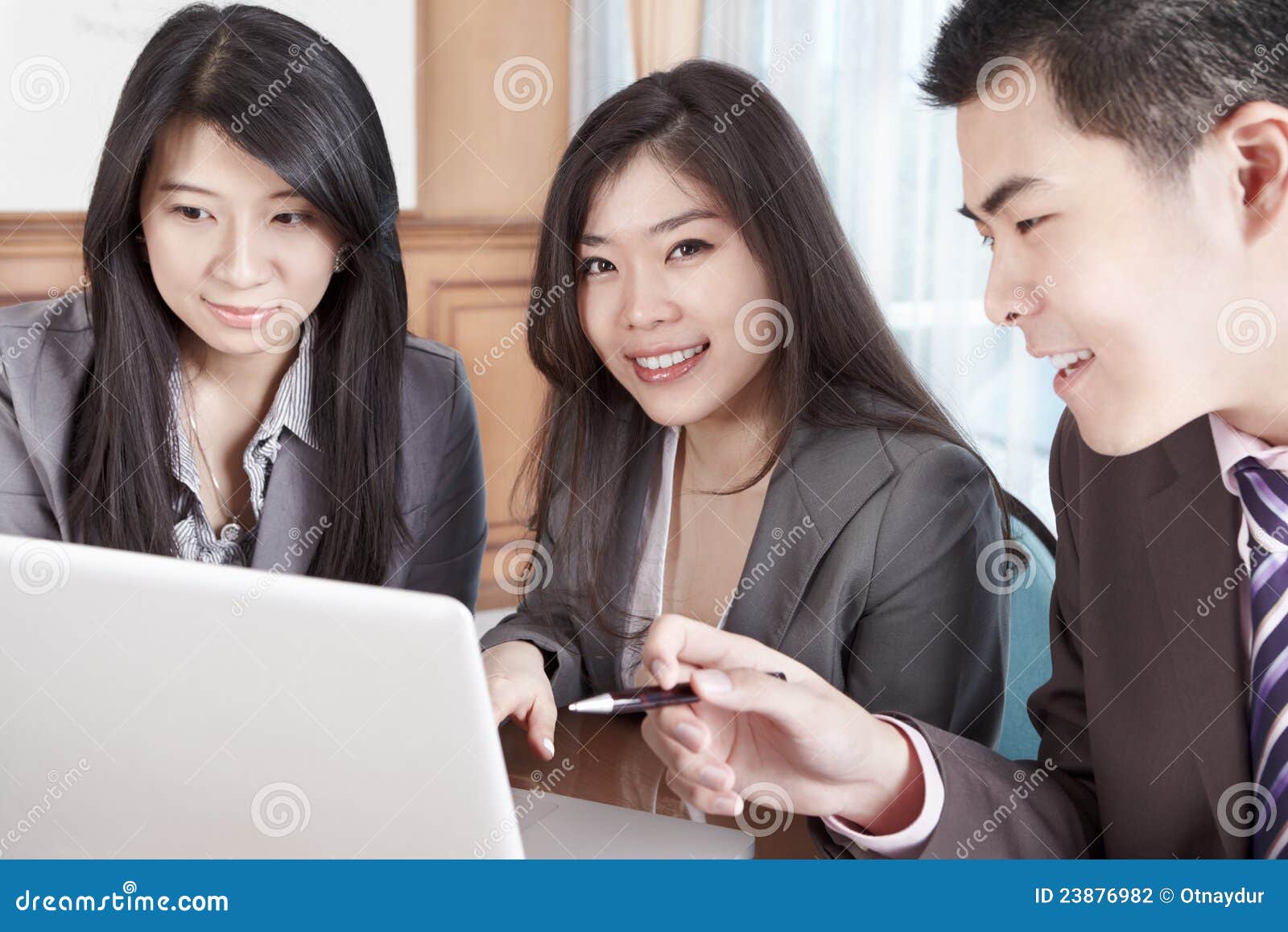 4,856 Chinese People Working Together Stock Photos - Free & Royalty ...