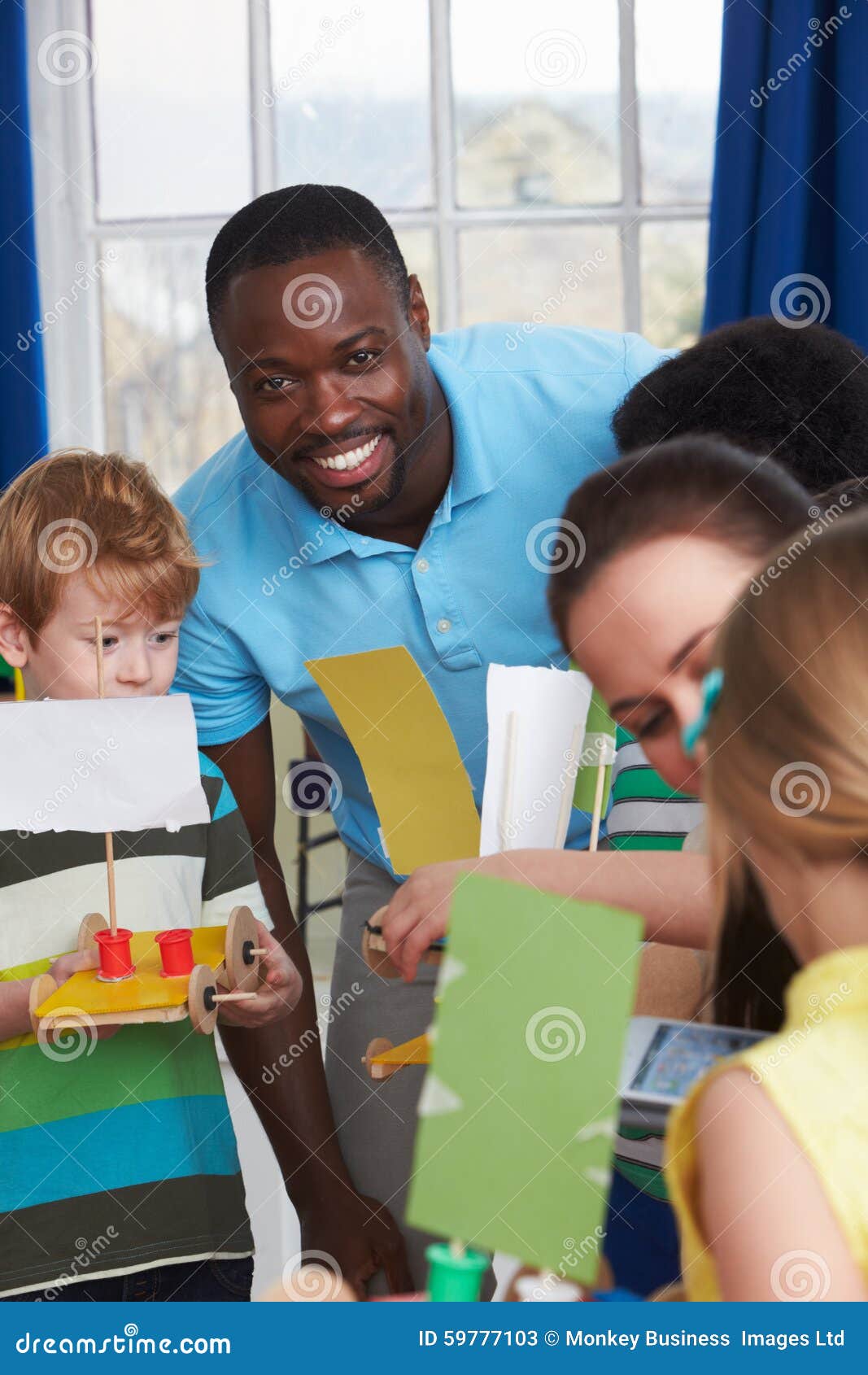 Group of Children Carrying Out Experiment in Science Class Stock Image ...
