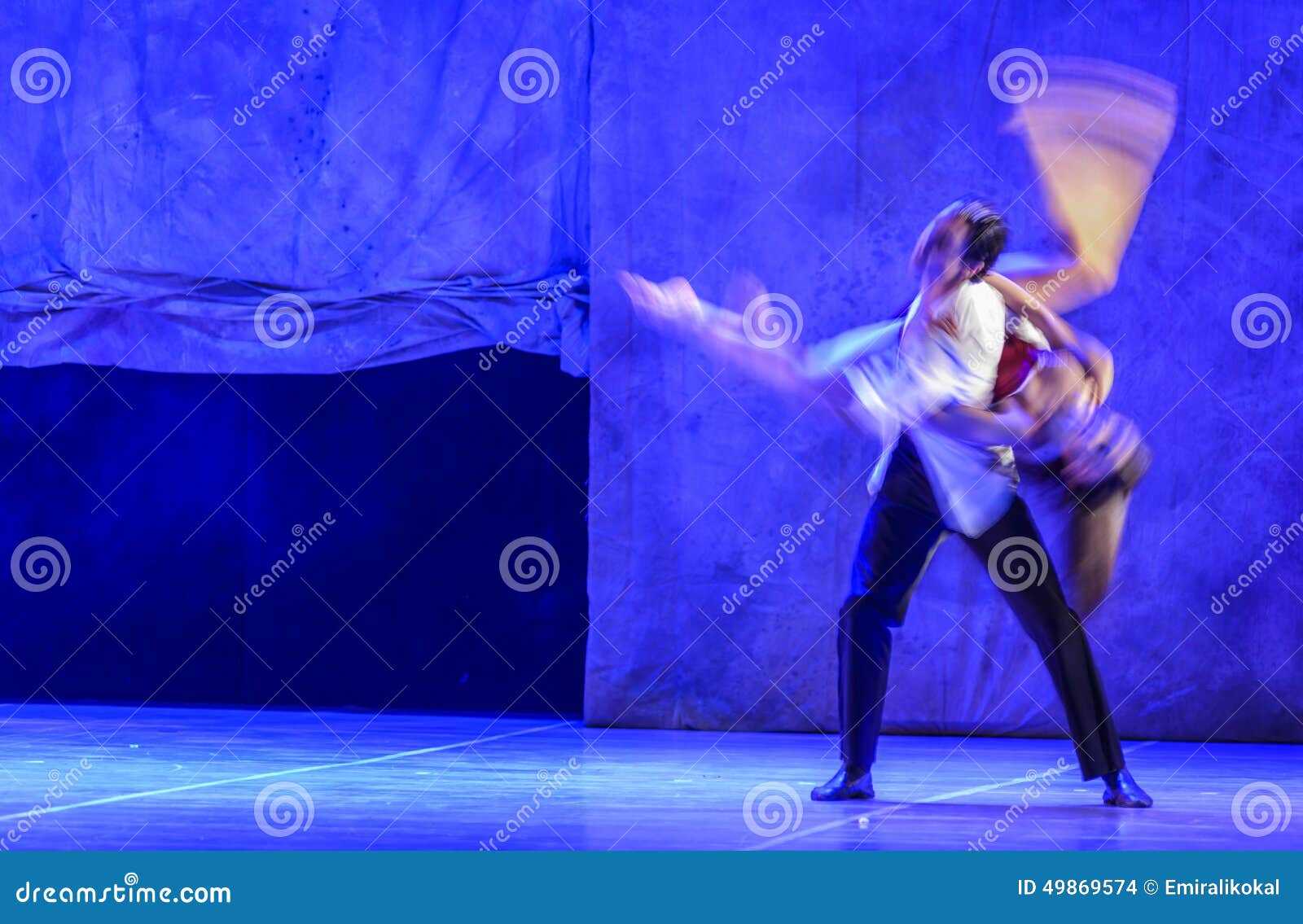 Group of Contemporary Dancers Performing on Stage Editorial Stock Image ...
