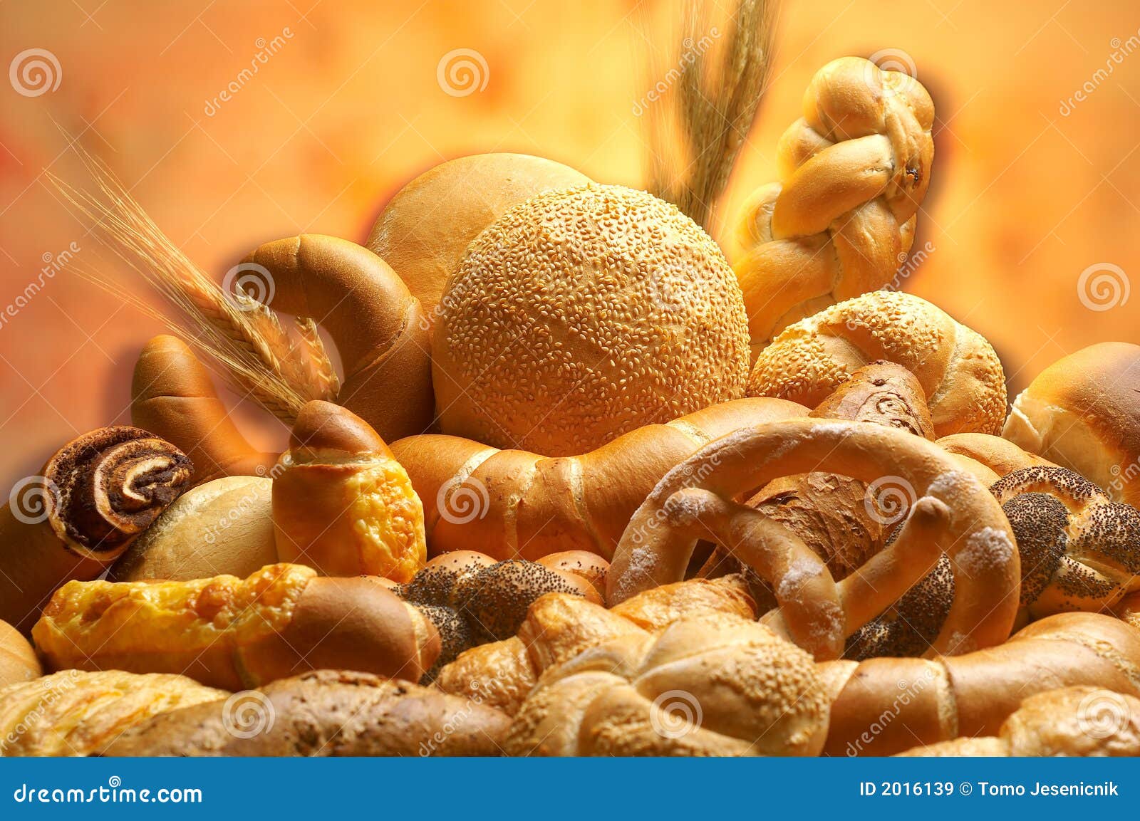 Different Bread Slices On Wooden Table, Pastries Combination, Rye Bread ...