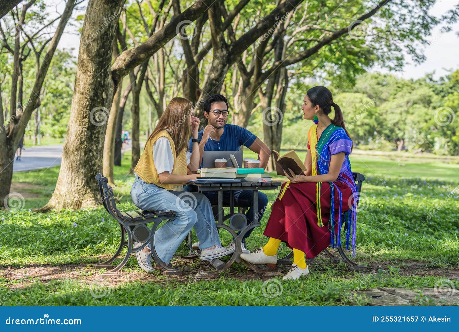 Group of Diverse Asian University LGBTQ Student Classmate As Teamwork ...