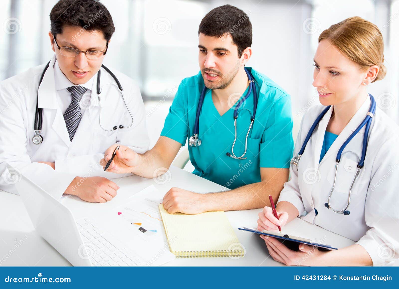 Group of doctors stock photo. Image of radiogram, medical - 42431284