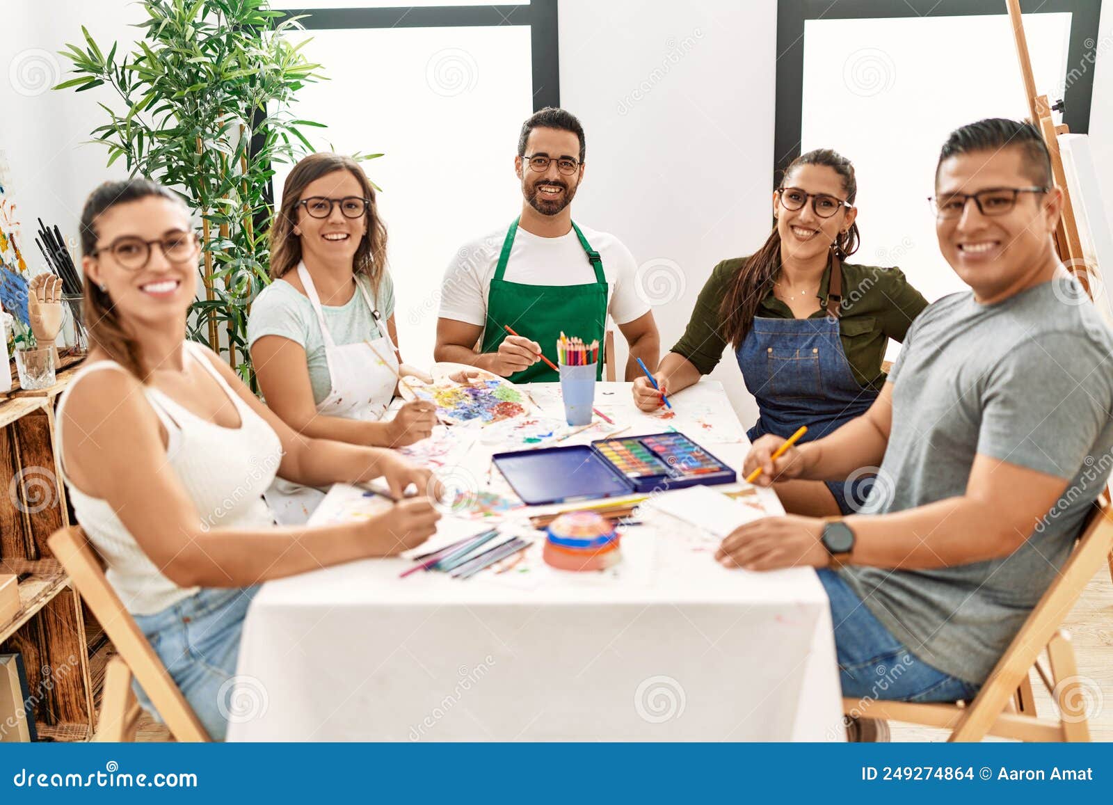 Group of Draw Students Sitting on the Table Drawing at Art Studio Stock ...