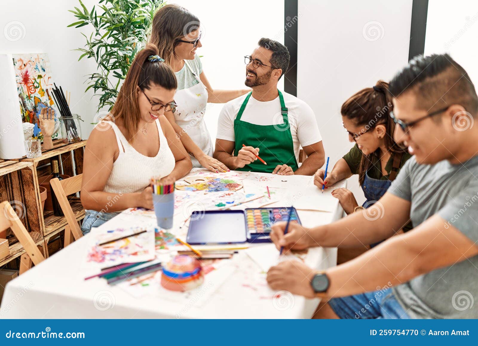 Group of Draw Students Sitting on the Table Drawing at Art Studio Stock ...
