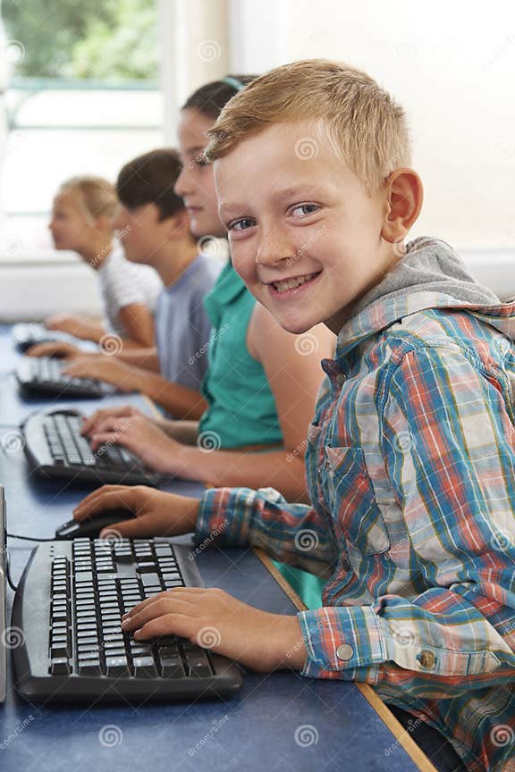 Group of Elementary School Children in Computer Class Stock Photo ...
