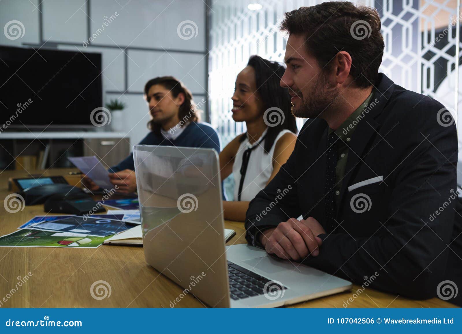 Group of Executive in Casual Discussion Stock Photo - Image of ...