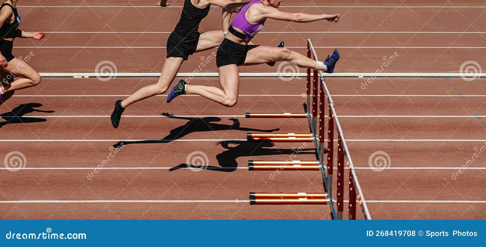 Group Female Athletes Run 100 Meters Editorial Stock Photo - Image of ...