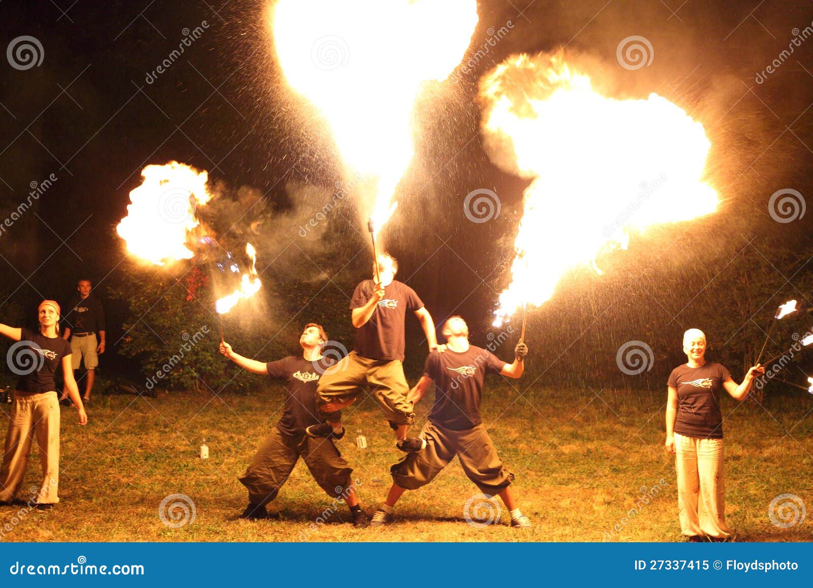 Group of fire jugglers editorial image. Image of flames - 27337415