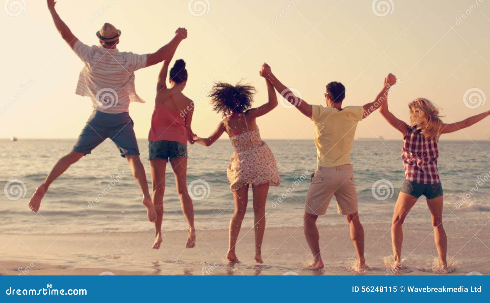 Group Friends Jumping Together Beach Stock Footage & Videos - 263 Stock ...