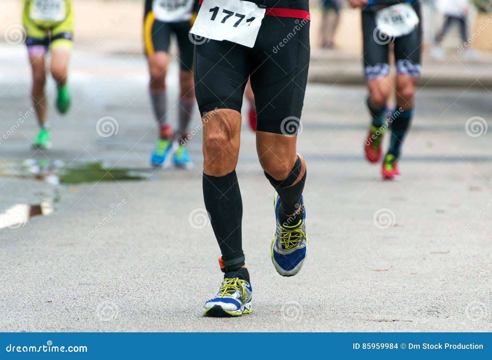 Group of marathon runners. editorial stock image. Image of healthy ...