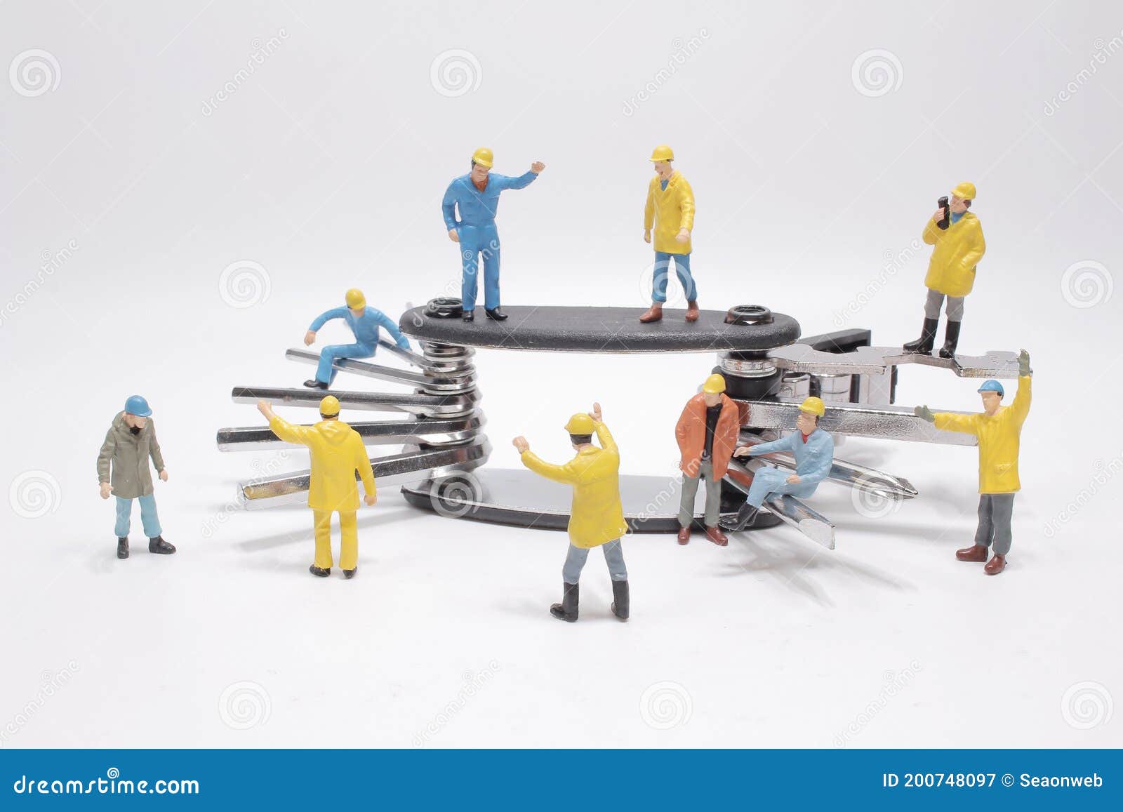 The Group of Min Figure Repairing the Tool Stock Image - Image of ...
