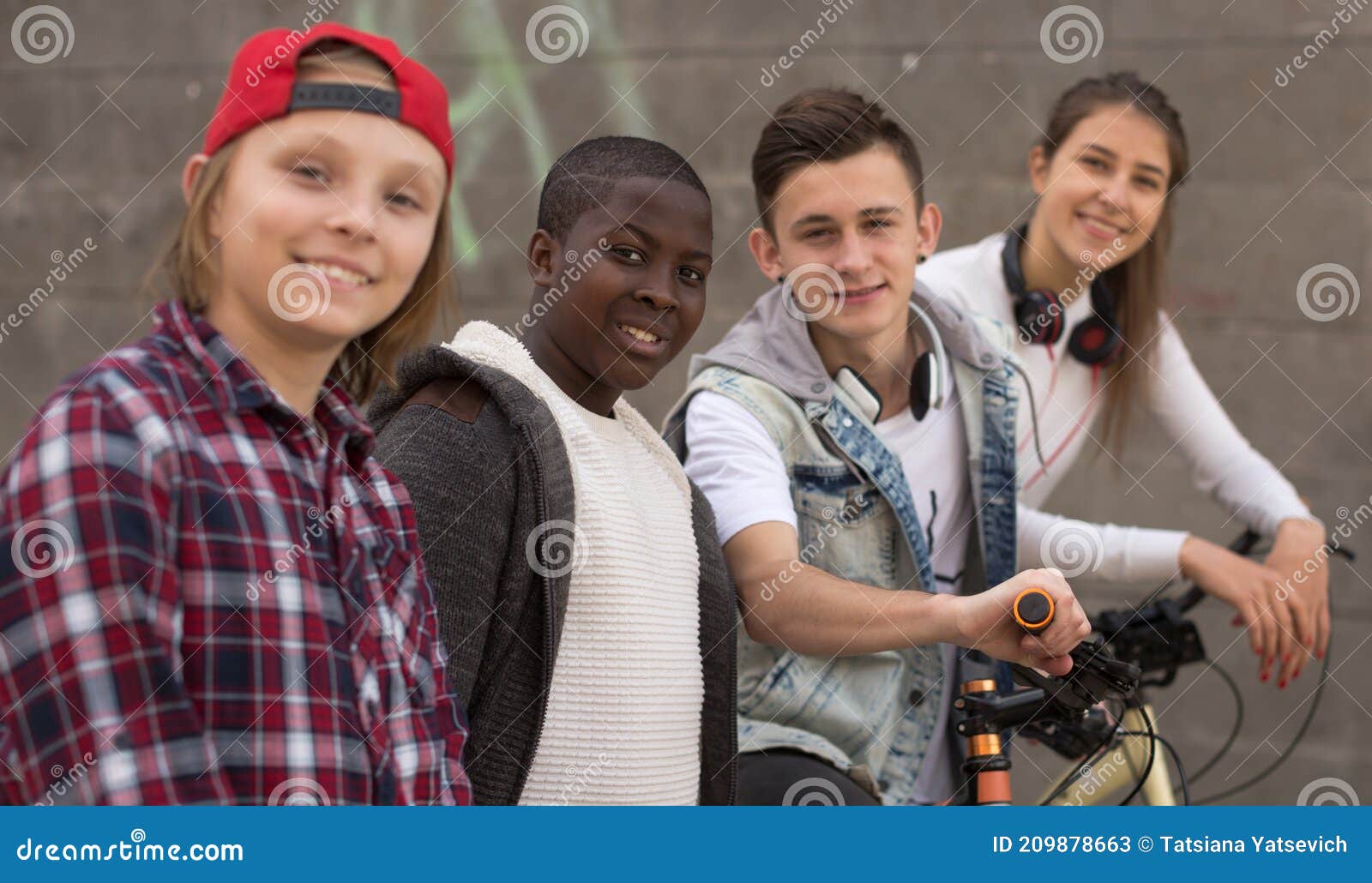 Group of Modern Teenagers Posing and Smiling in Yard Stock Image ...