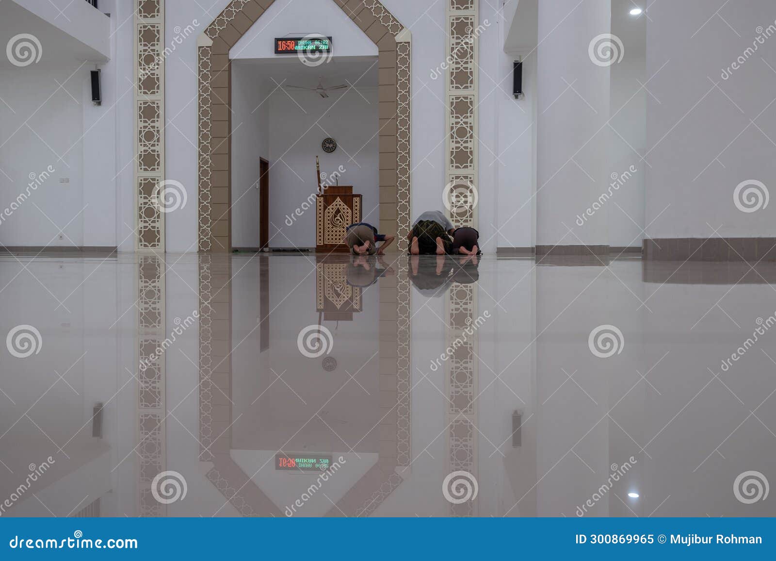 Group of Moslem Praying Together in a Mosque Editorial Image - Image of ...