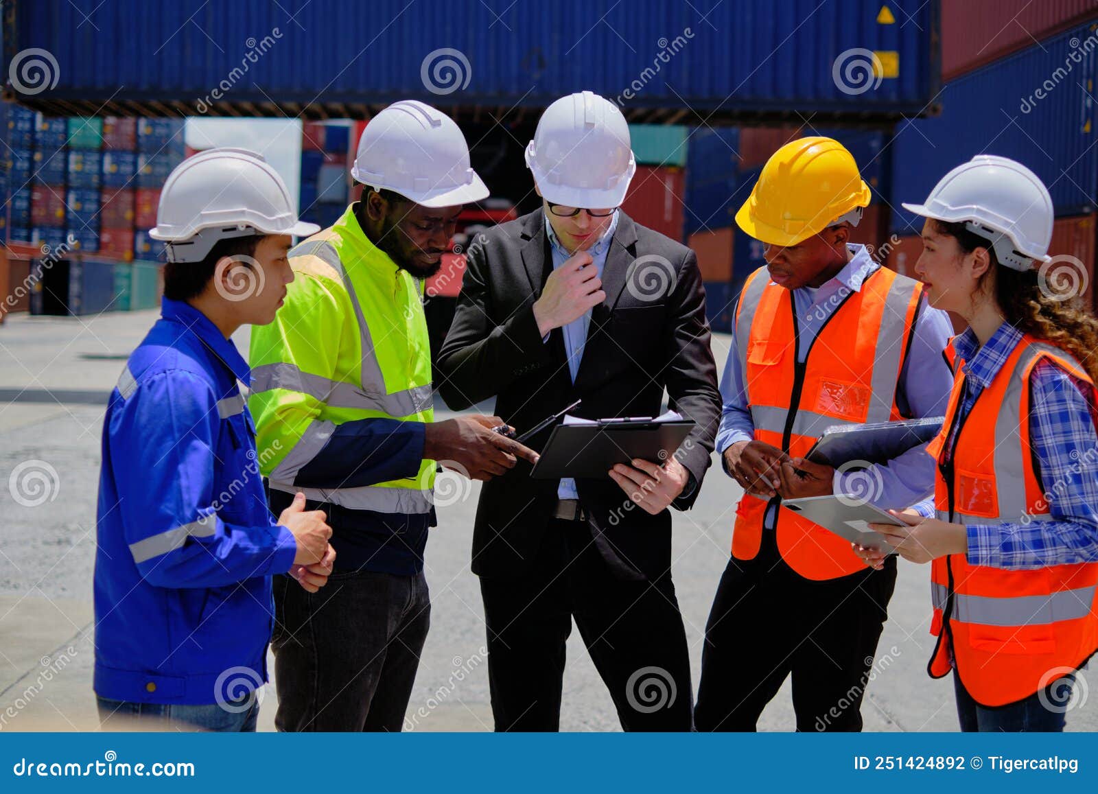 Group of Workers Teamwork at Logistics Terminal, Cargo Transportation ...