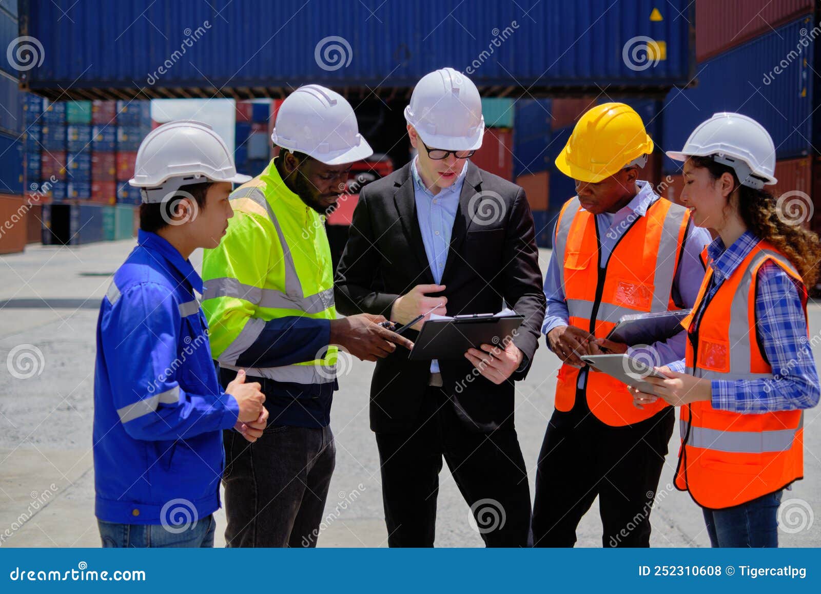 Group of Workers Teamwork at Logistics Terminal, Cargo Transportation ...