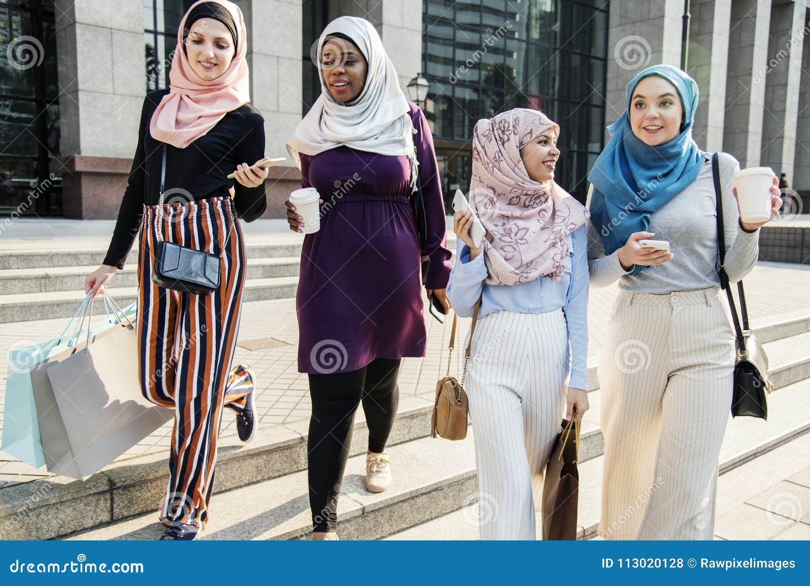 Group of Muslim Friends Hanging Out Stock Photo - Image of dubai, asian ...