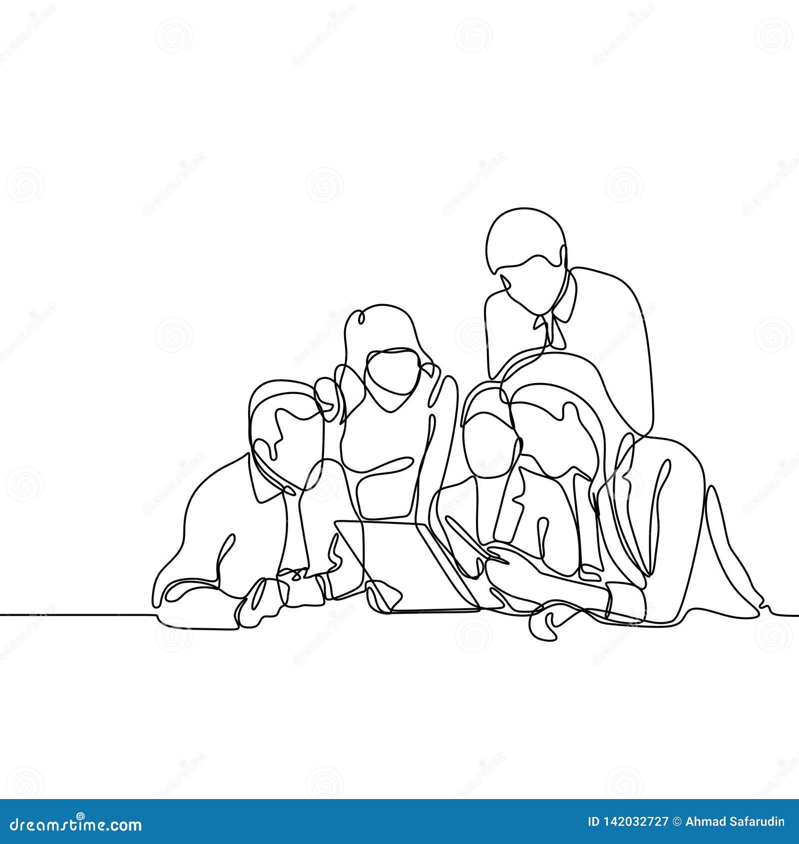 Group Of Office Worker Discussing A Project. Concept Of Team Work ...