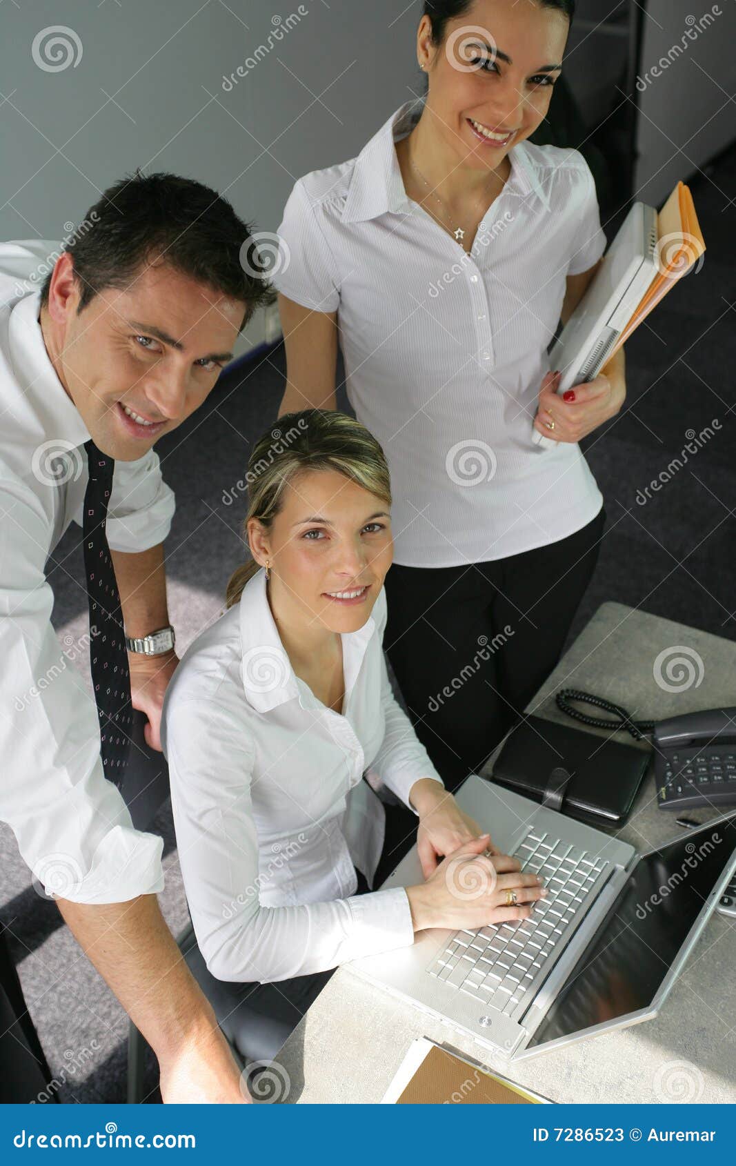 Group of office workers stock image. Image of desk, workplace - 7286523