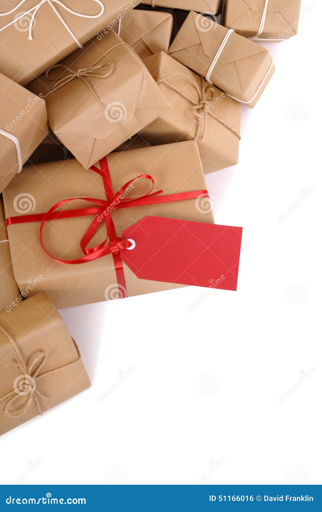 Border of Small Pile of Brown Paper Parcels, Red Gift Tag, Isolated ...