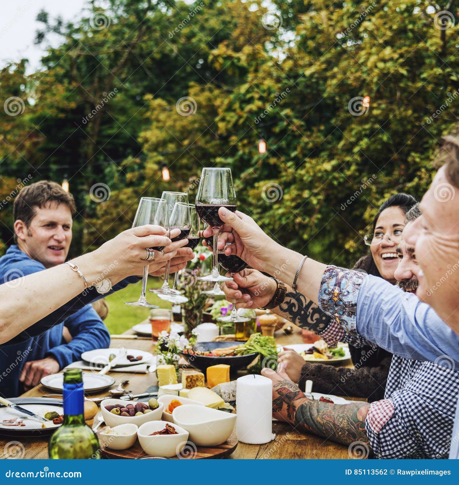 11,501 Group Celebration Cheers Photos - Free & Royalty-Free Stock ...