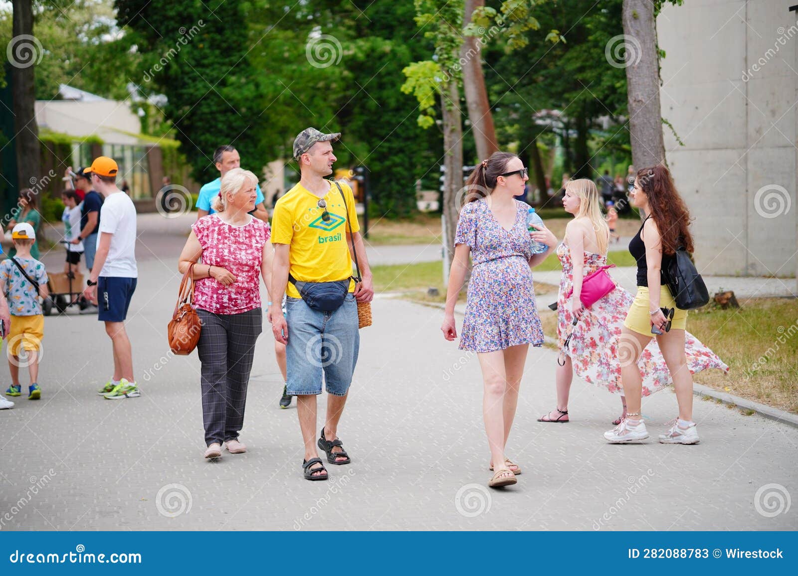 Group of People Having a Good Time in a Zoo Editorial Stock Photo ...