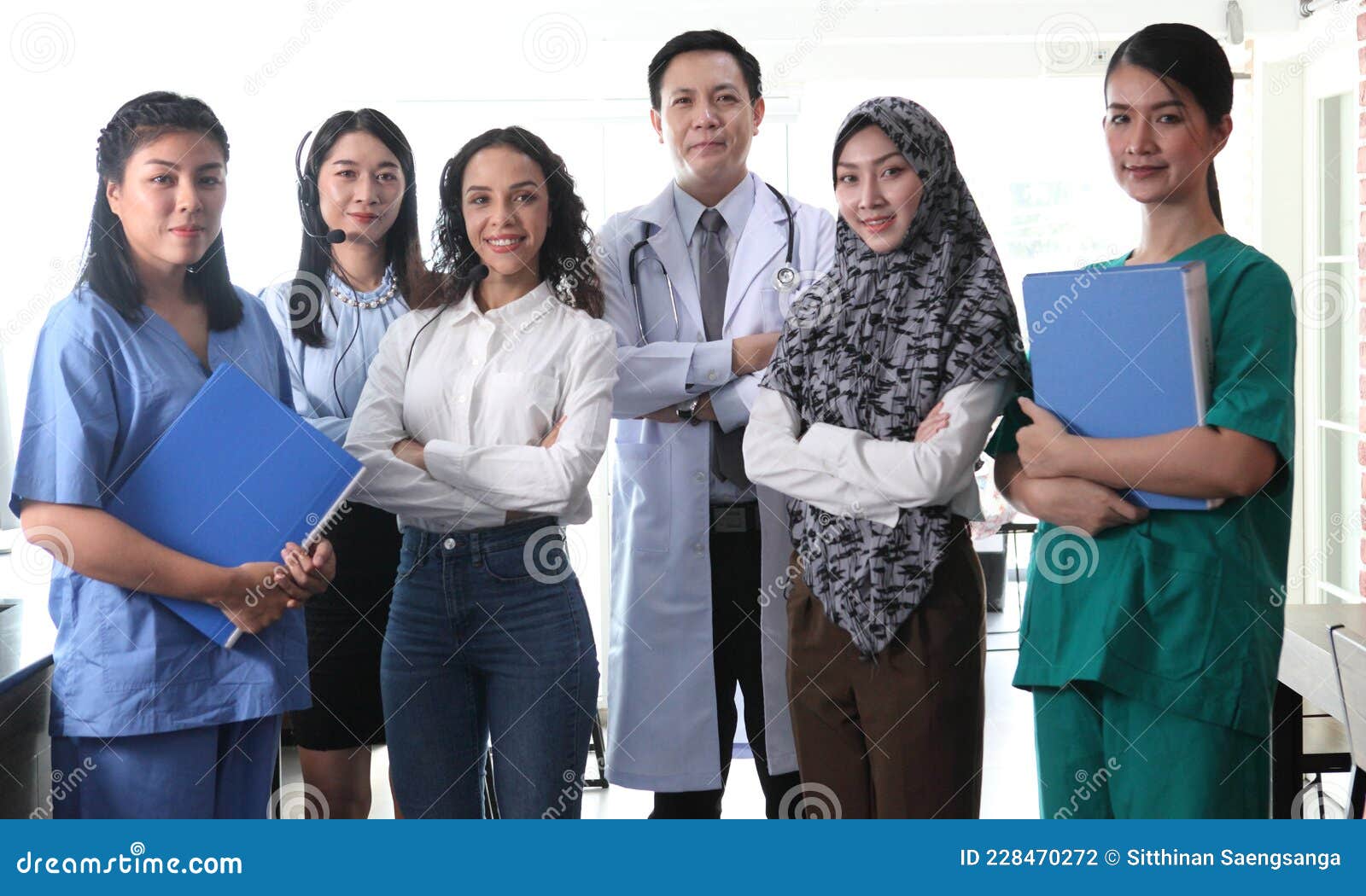 Group of People Multi Occupation,Happy Multicultural Work Team ...